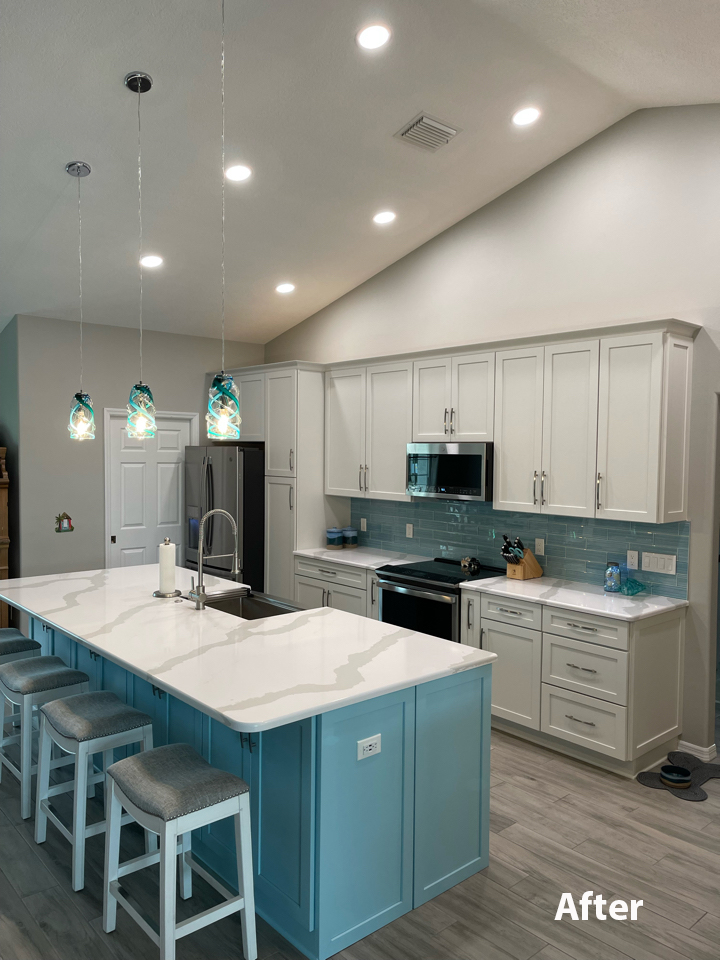 Gulf Coast Kitchen of the Month Winner for New Cabinets January 2023